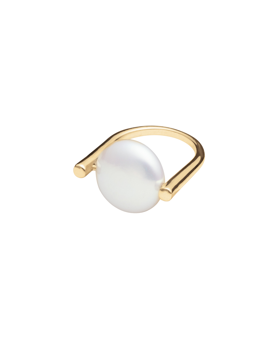 Gold Large Pearl Turning Ring – Sapir Bachar
